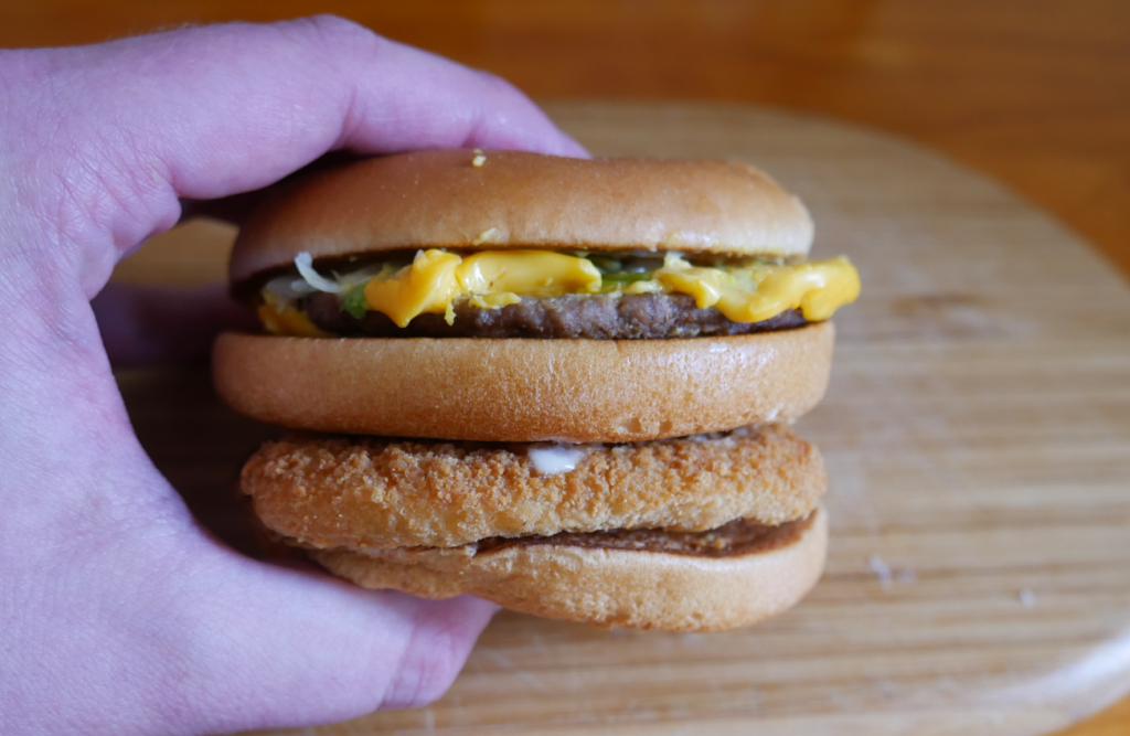 Burger Hack #BR1 - £1.98 McCluck and Moo Burger - Burger Review