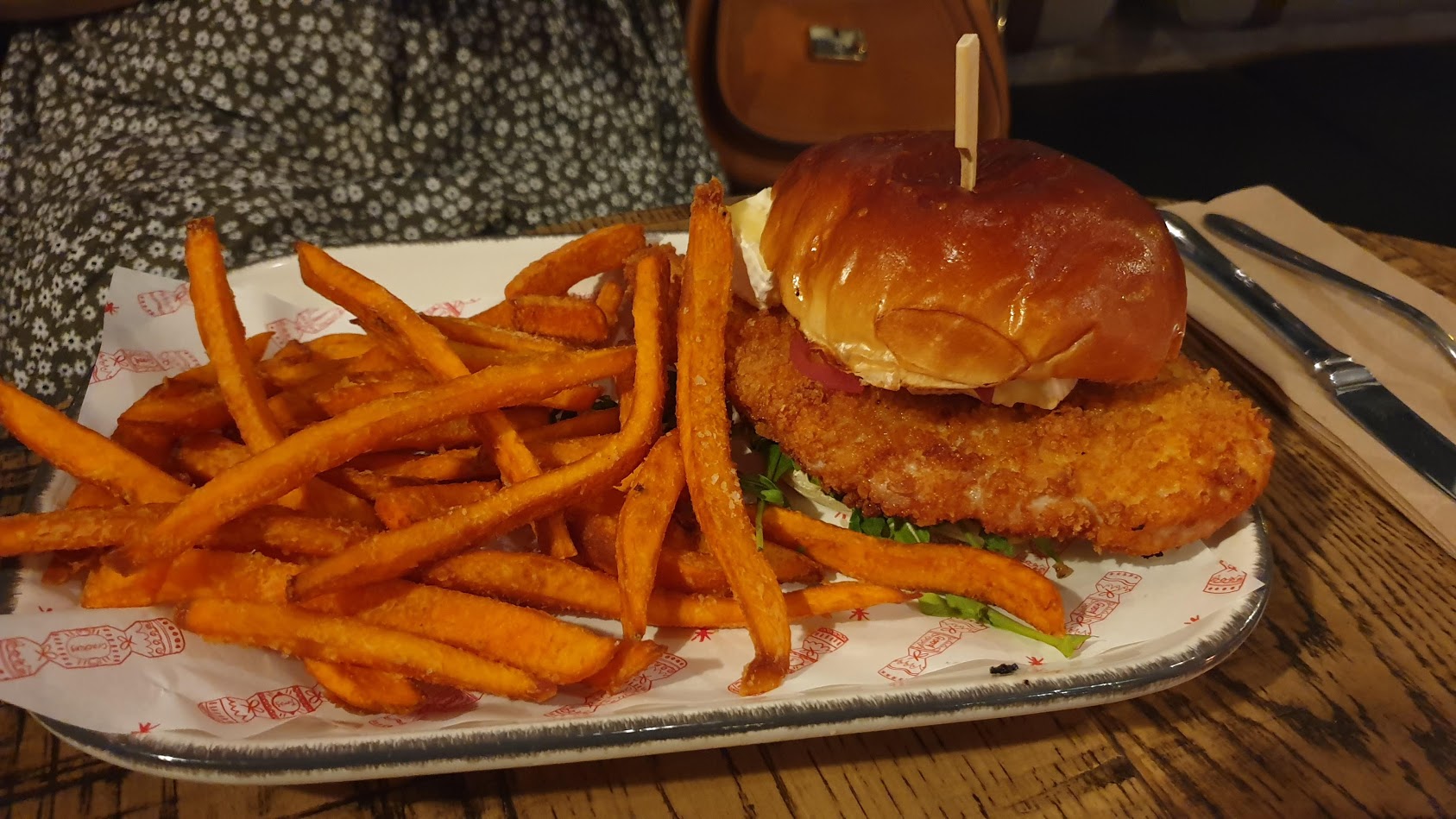 Turkey Snitzel Burger, Hubbox Taunton – Burger Review